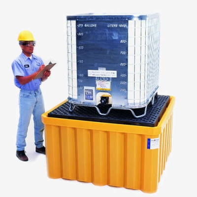 UltraTech Ultra-IBC Spill Containment Pallet with Drain | U.S. Plastic ...