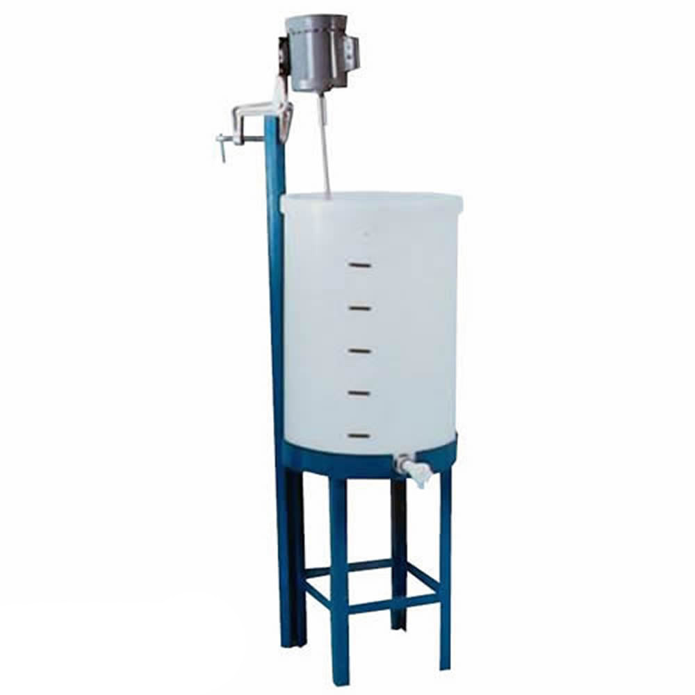 Tamco® Sturdy Flat Bottom Tank Stands | U.S. Plastic Corp.